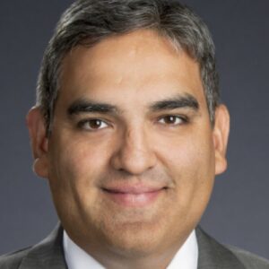 VICTOR SAENZ RECEIVES MENTORING AND LEADERSHIP AWARDS - Catch The Next Inc